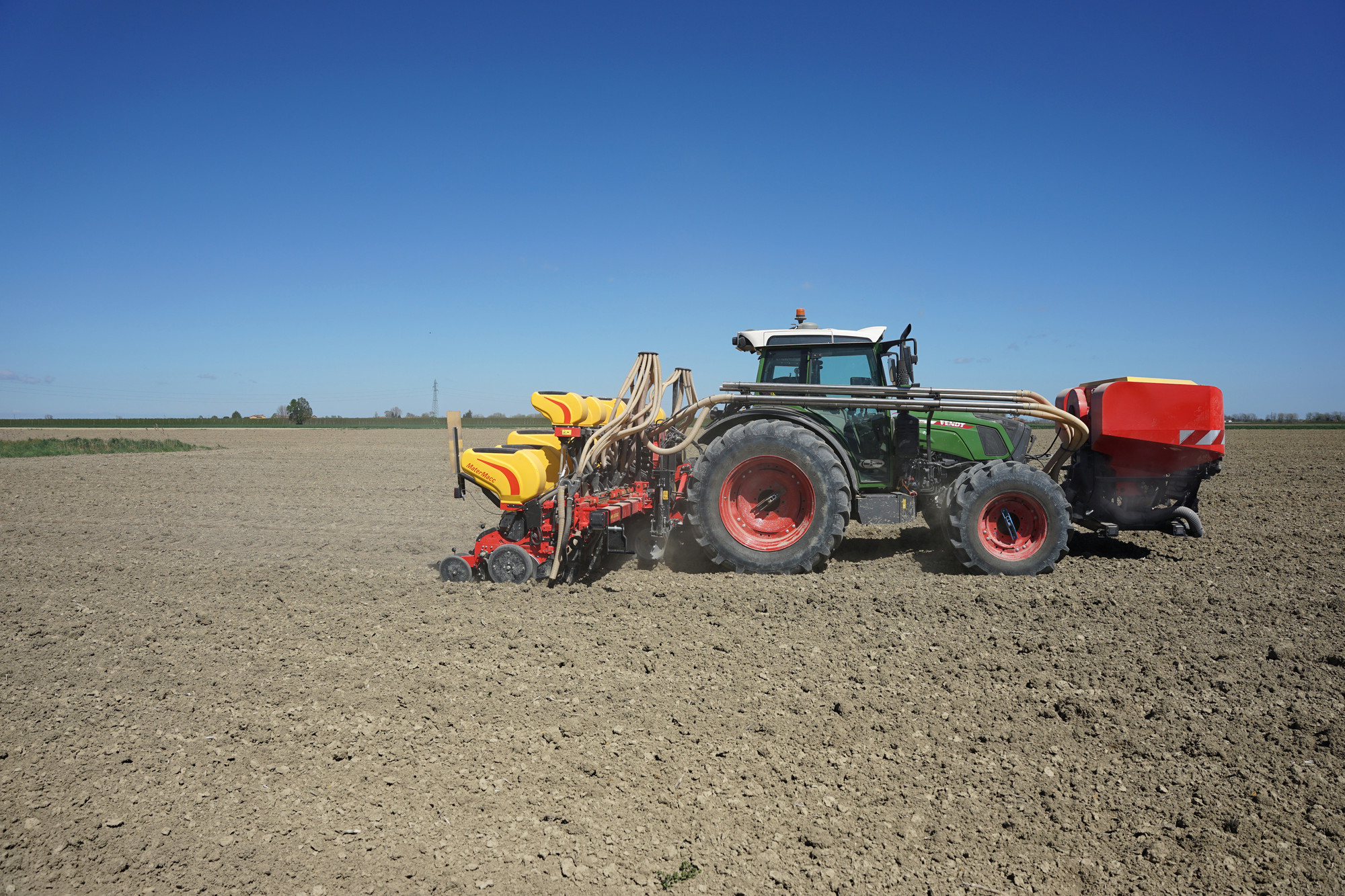 MS 8230 Precision planters with discs for conventional tillage ...