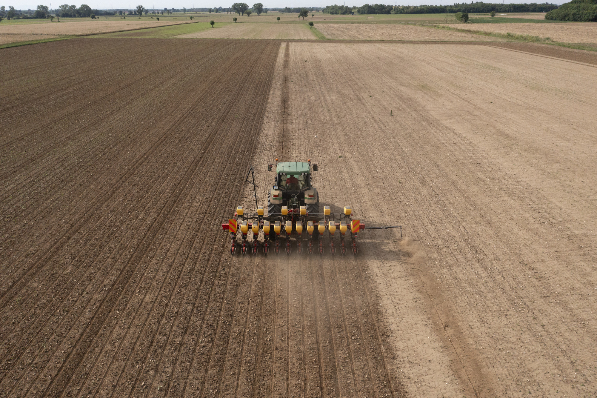 MS 8230 Precision planters with discs for conventional tillage ...