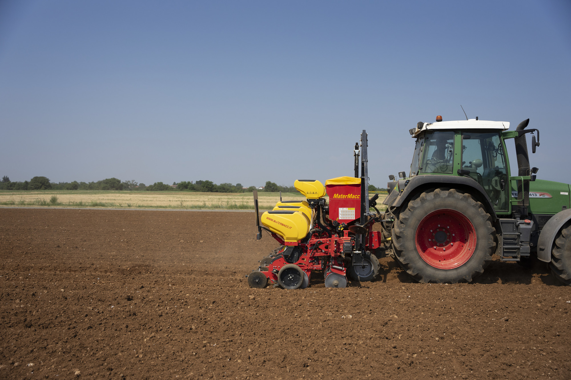 MS 8230 Precision planters with discs for conventional tillage ...